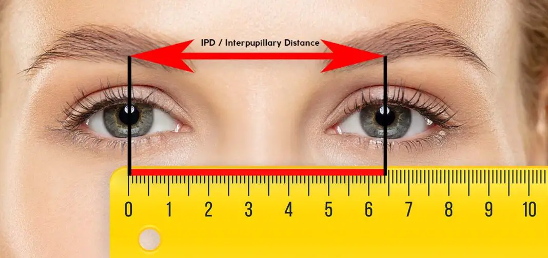 How To Measure Your IPD For VR At Home (In 2 Minutes) - Tech Tactician