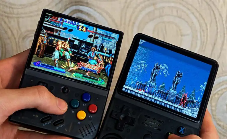Miyoo Mini Plus vs. R36S Comparison - I Tested Both - Tech Tactician
