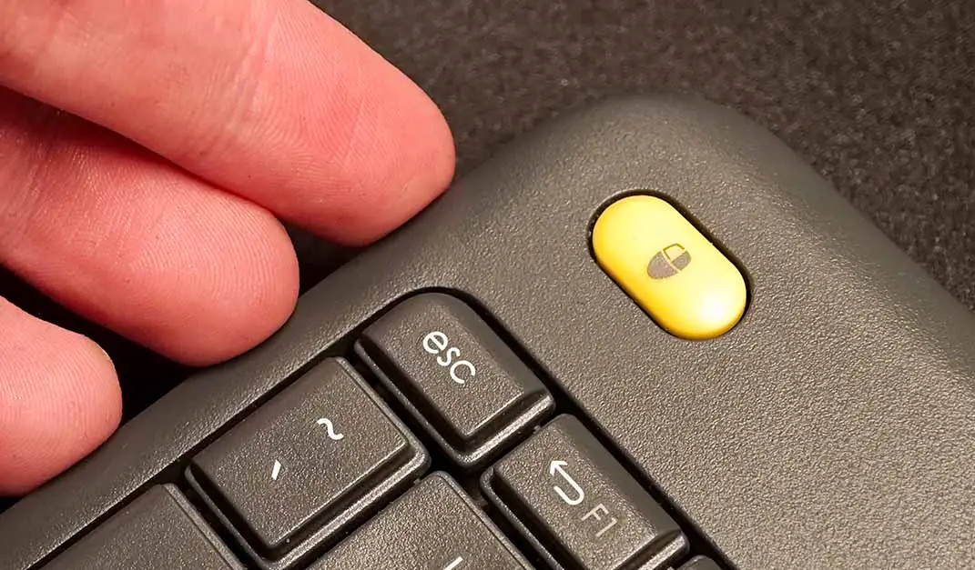 Logitech K400+ In 2026 - Hands-On Review - Tech Tactician